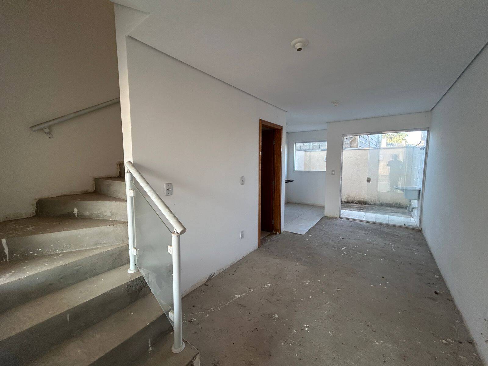 Oportunidade Sobrados de 2 Dormitórios 2 Suítes com sacada R$ - 712